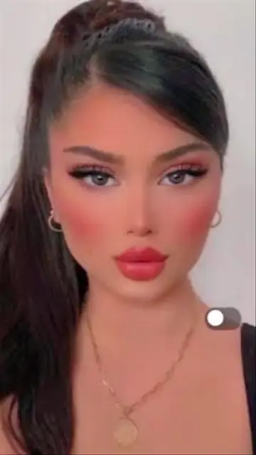 Rwanga Xwendn (@xwendn_krd) | Snapchat Stories, Spotlight & Lenses